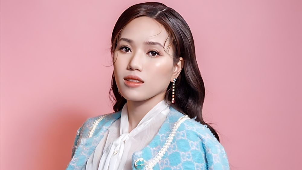 Top 15 ca sĩ Việt Nam nổi tiếng, nhiều fan nhất hiện nay